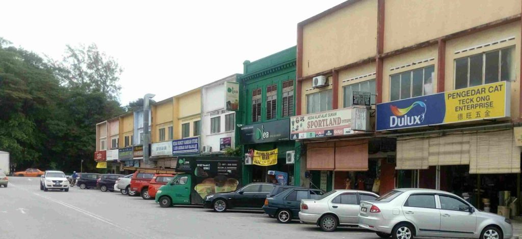 √ TOP 2 kedai sukan Kuala Selangor